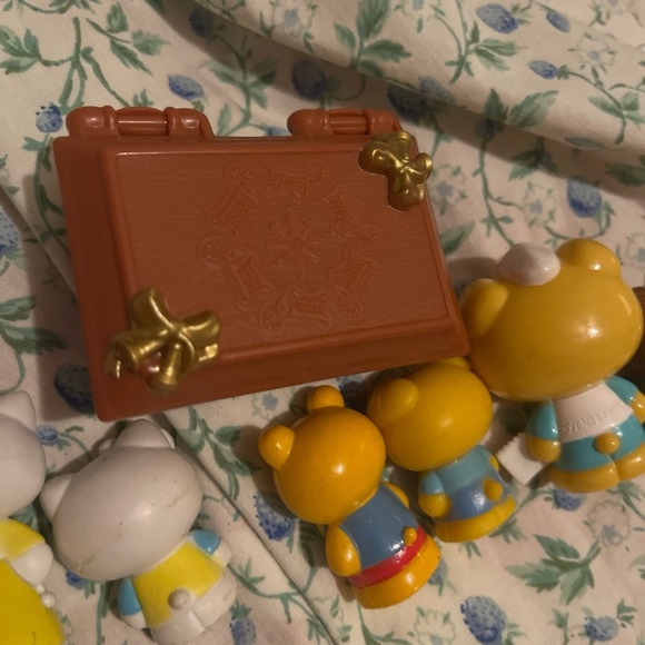 Sanrio | Toys | Hello Kitty And Friends Toy Set With Brown Treasure ...